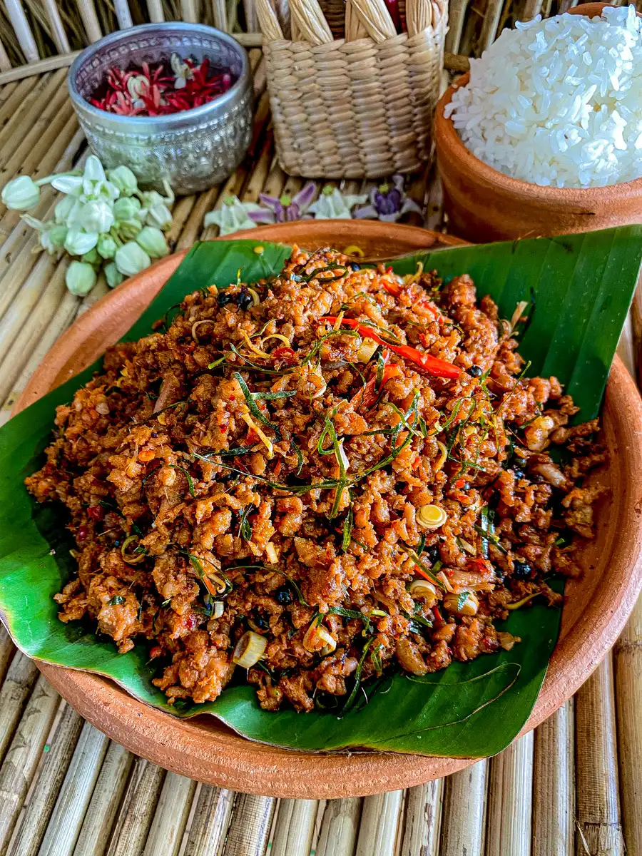 Khua Kling Recipe (Thai Dry Mince Curry)