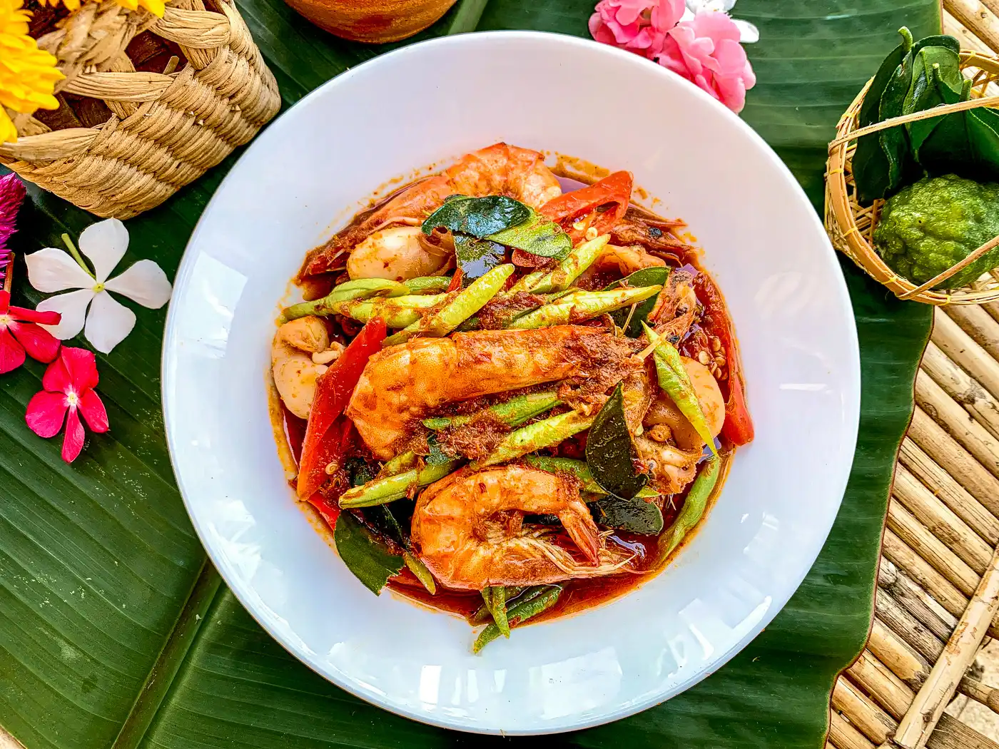 Pad Ped Talay Recipe (Thai Spicy Seafood Stir Fry)