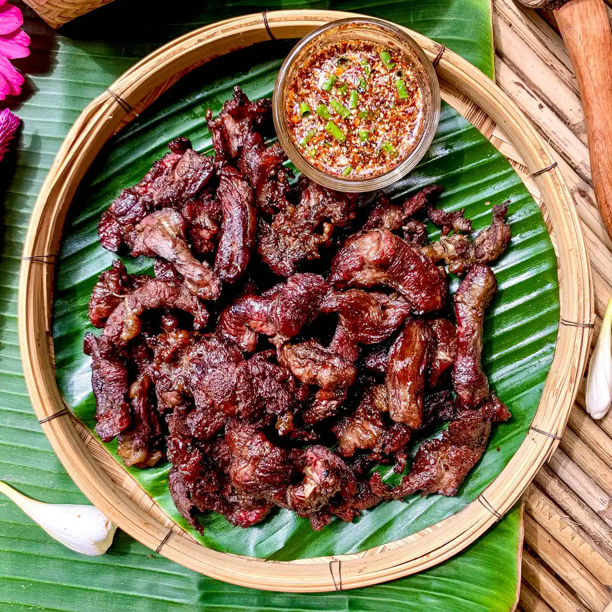 Easy Thai Beef Jerky Recipe (Neua Dad Deaw)