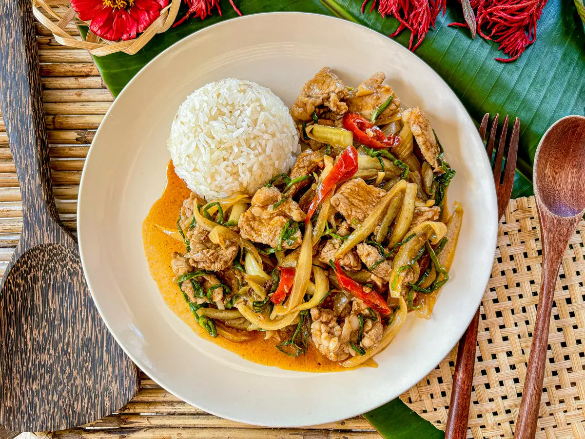 Moo Pad Prik Pao (Spicy Stir-Fried Pork With Chili Paste)