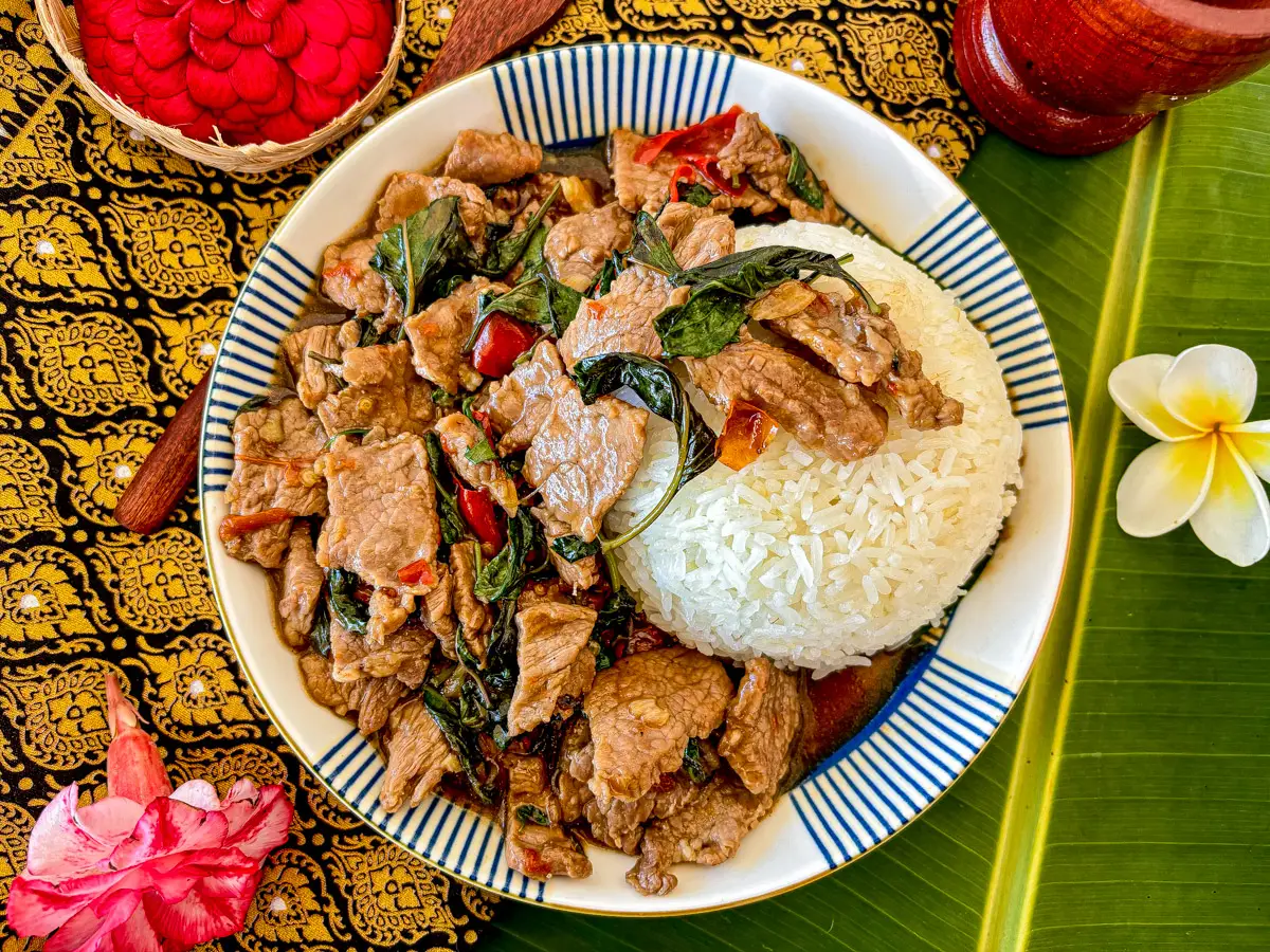 Pad Horapa (Thai Sweet Basil Stir-Fry Recipe)