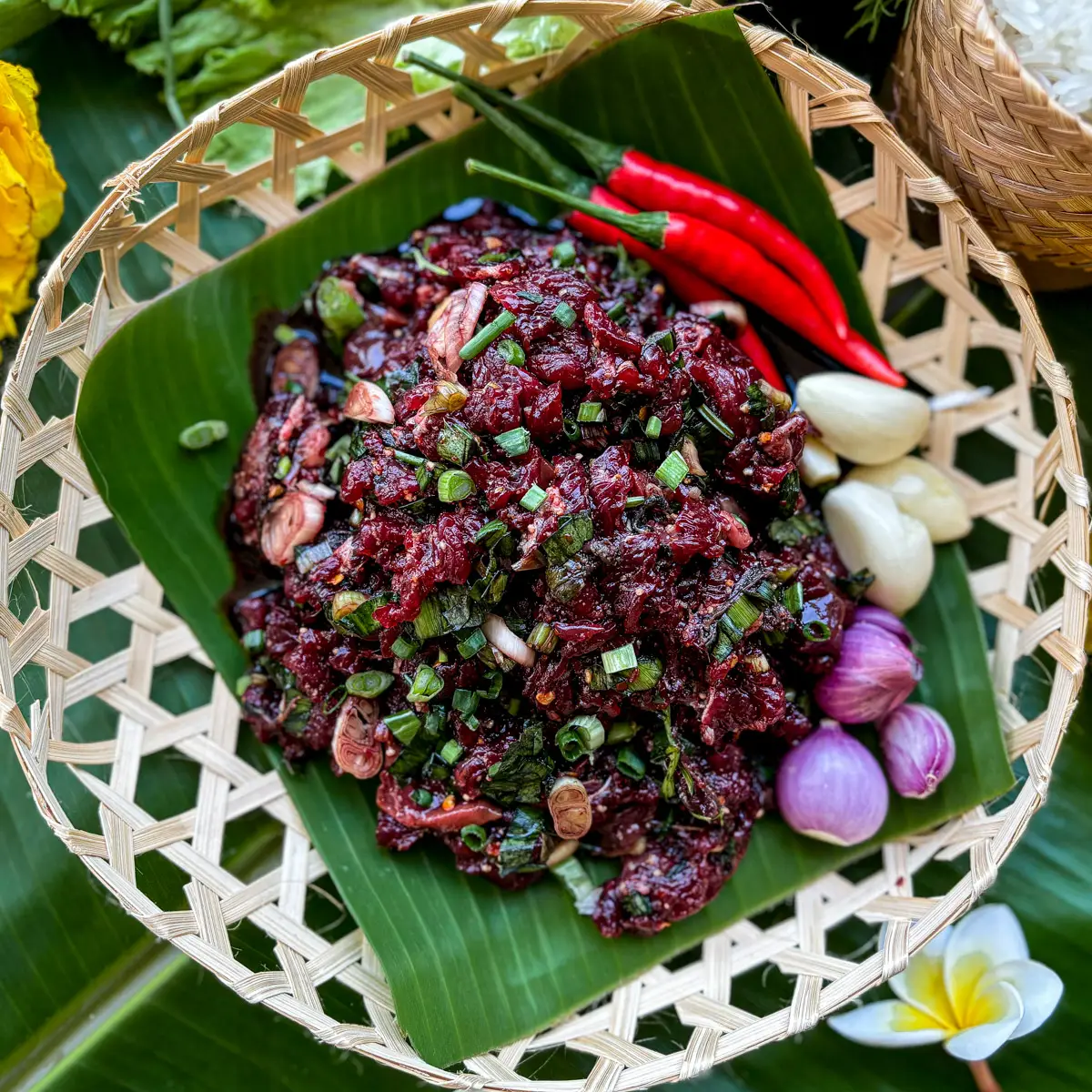 Easy Thai Raw Beef Salad Recipe (Raw Larb)