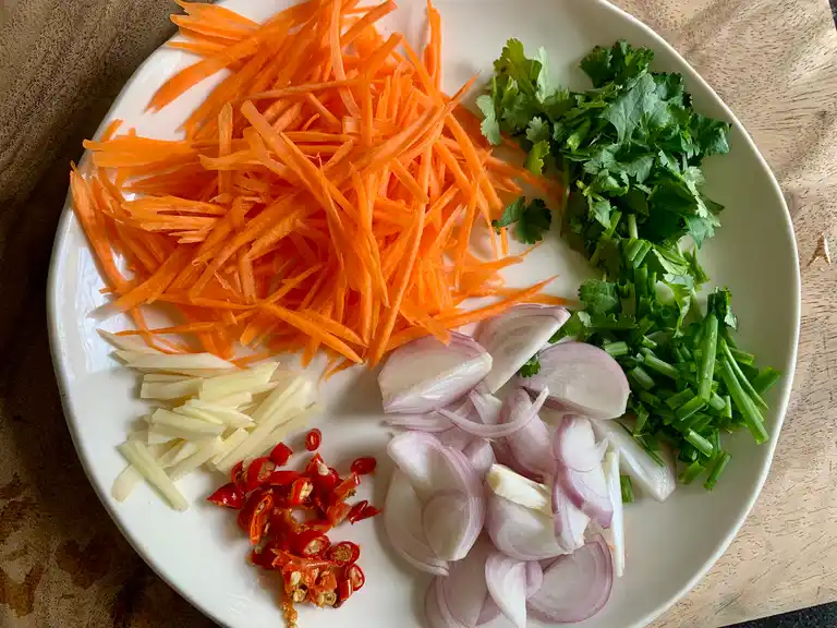 Nam Sod Recipe (Thai Ginger Pork Salad)