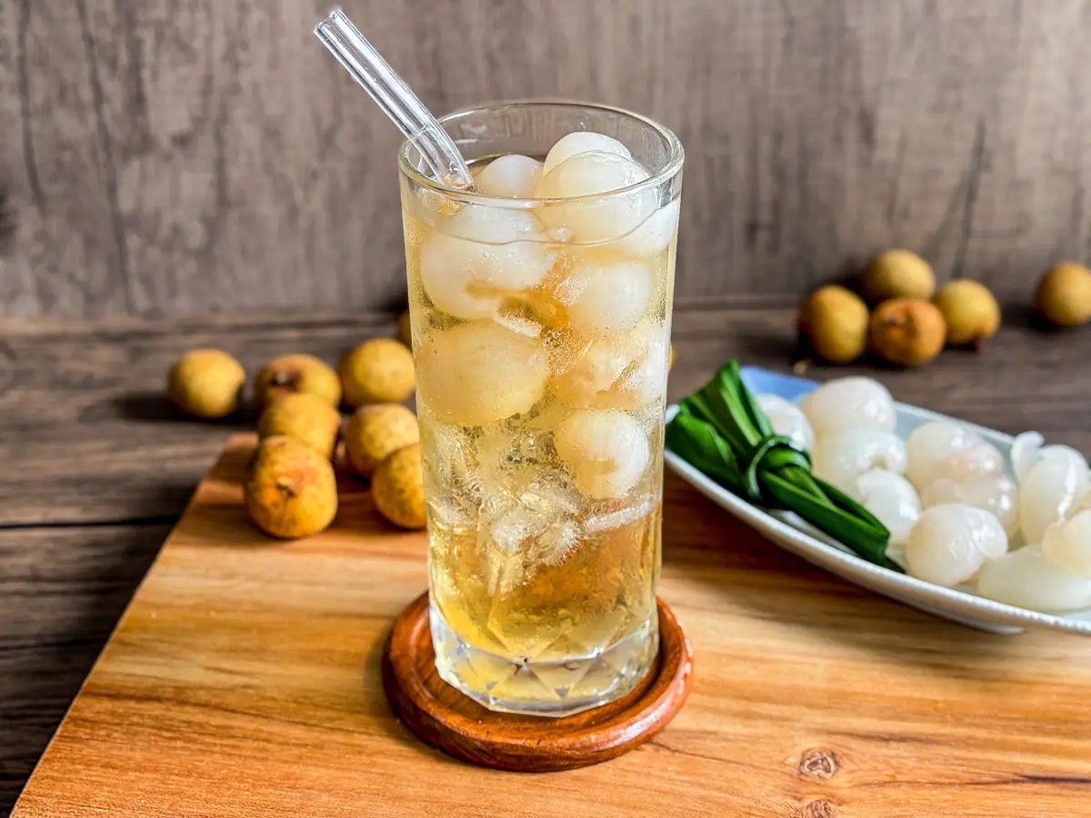 Thai Longan Drink Recipe (Nam Lamyai)
