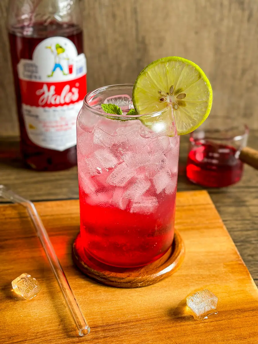 Nam Daeng Soda Recipe (Thai Red Syrup Drink)